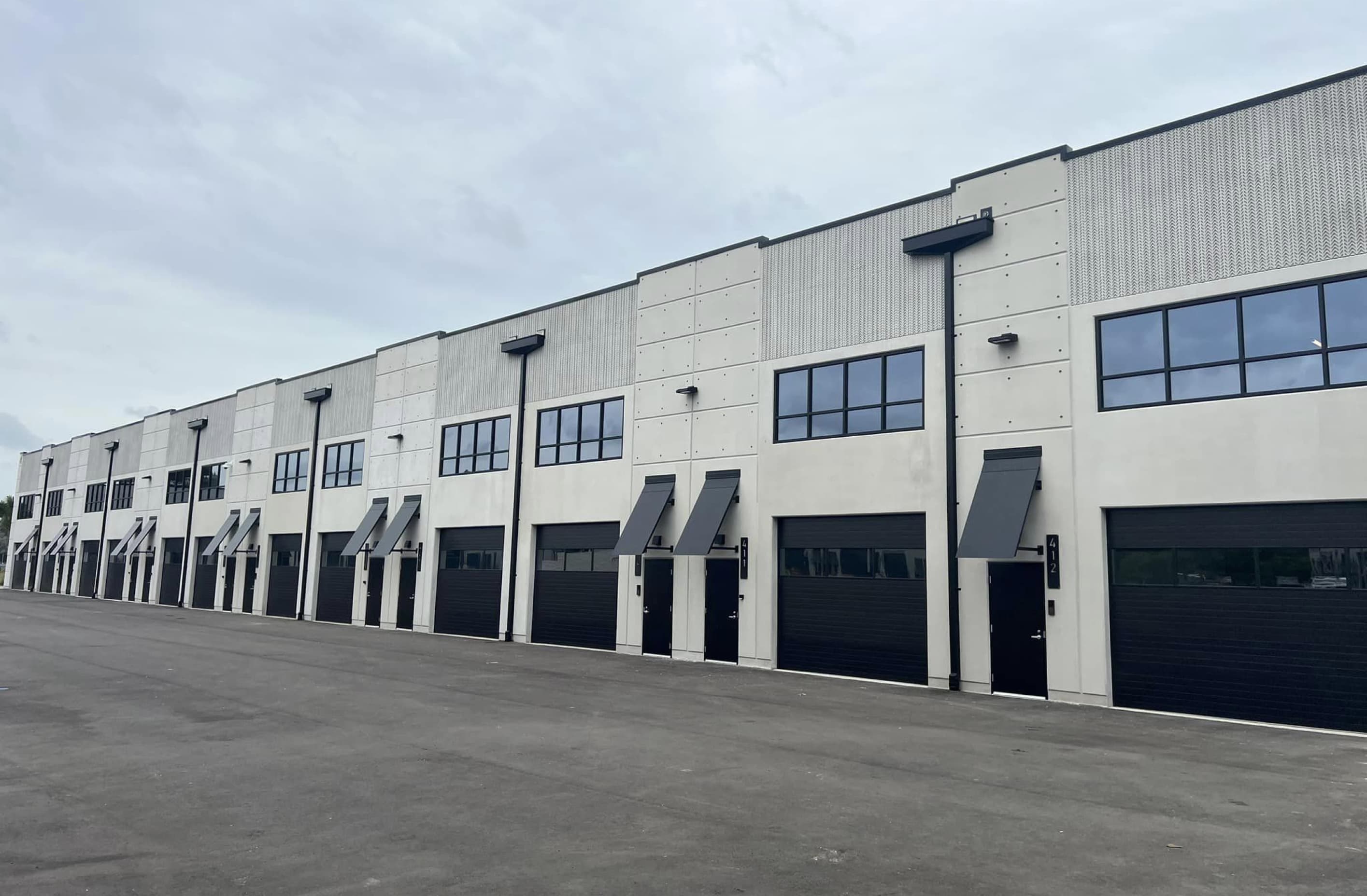 Most Common Commercial Garage Doors | Paratec Door Solutions