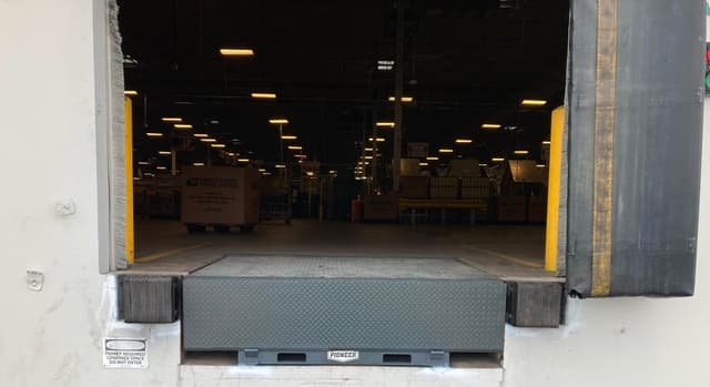 Understanding the Different Types of Dock Levelers | Paratec Door Solutions