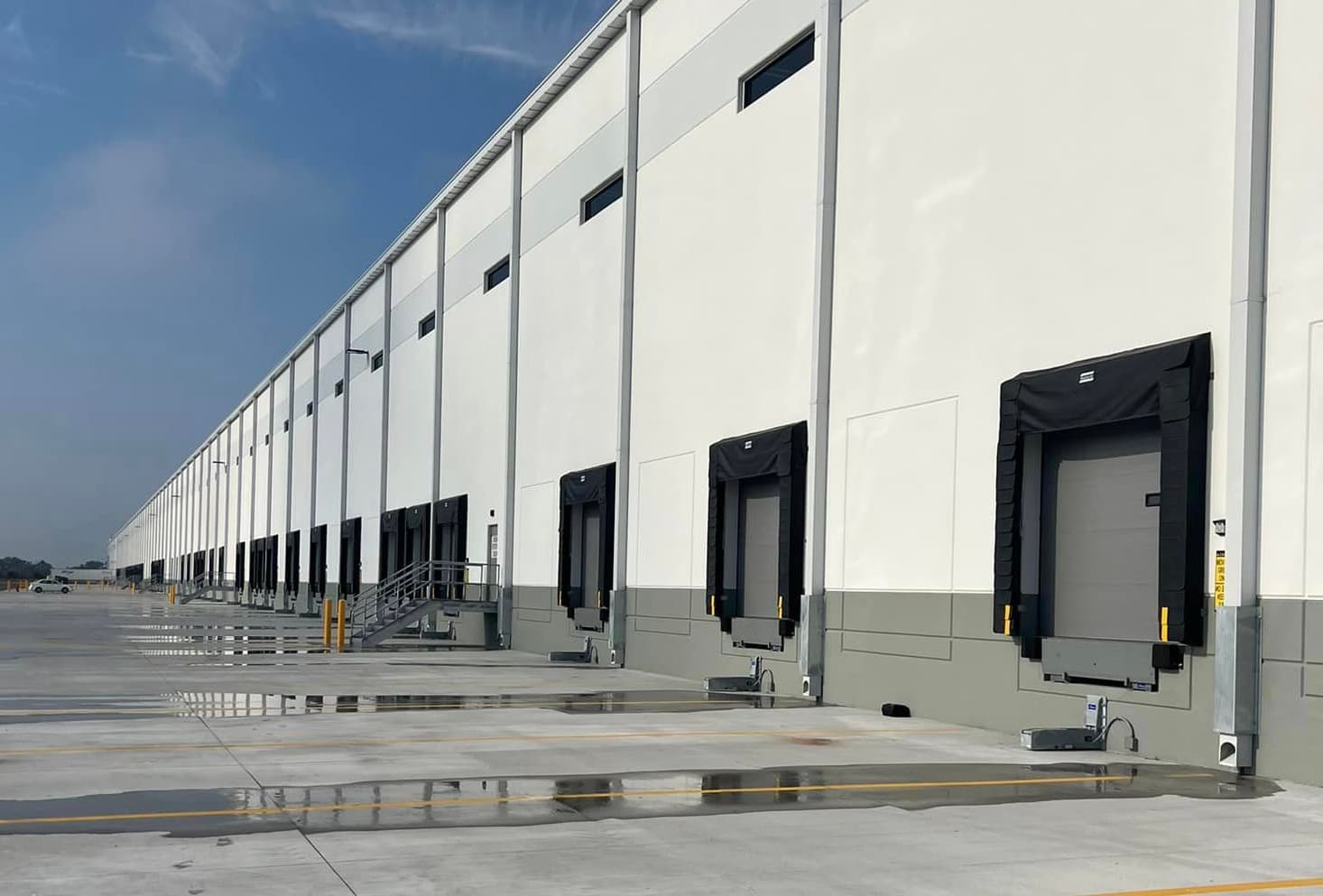 Guide to Garage Dock Bumpers | Paratec Door Solutions