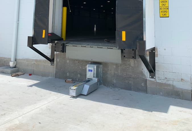 Comprehensive Guide to Loading Dock Equipment | Paratec